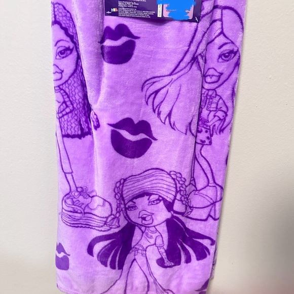 Bratz | Bedding | Bratz Purple Soft Plush Throw Blanket | Poshmark